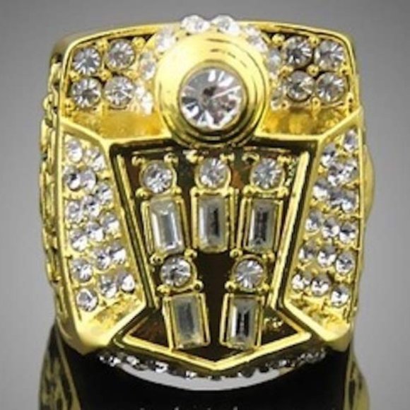 NBA | Accessories | Chicago Bulls Championship Ring Fast Shipped From ...